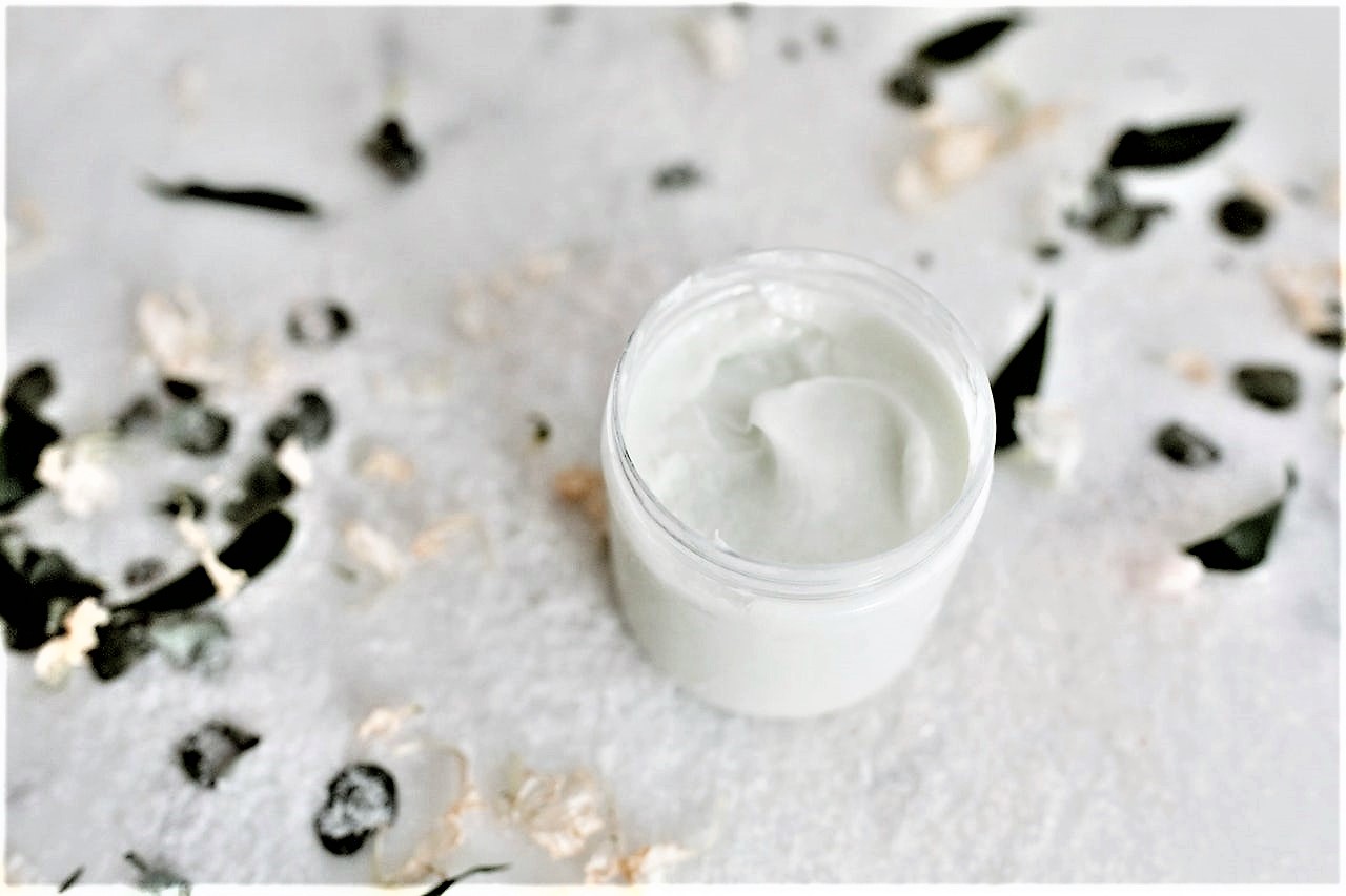 The Real Cause of Your Armpit Irritation with Deodorants